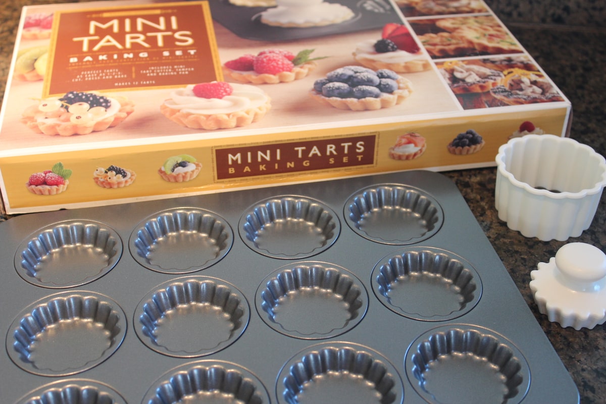 Mini Buffalo Chicken Pot Pies Recipe - WhitneyBond.com