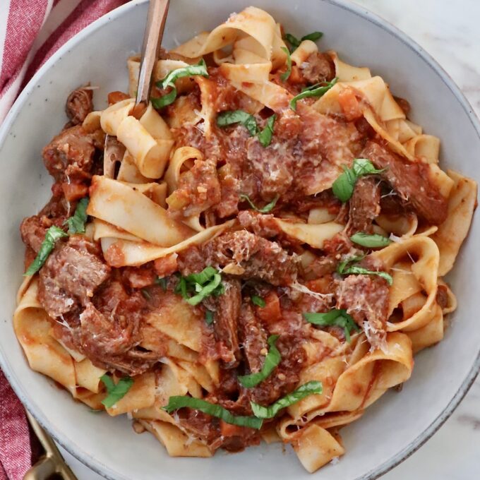 Easy Instant Pot Beef Ragu