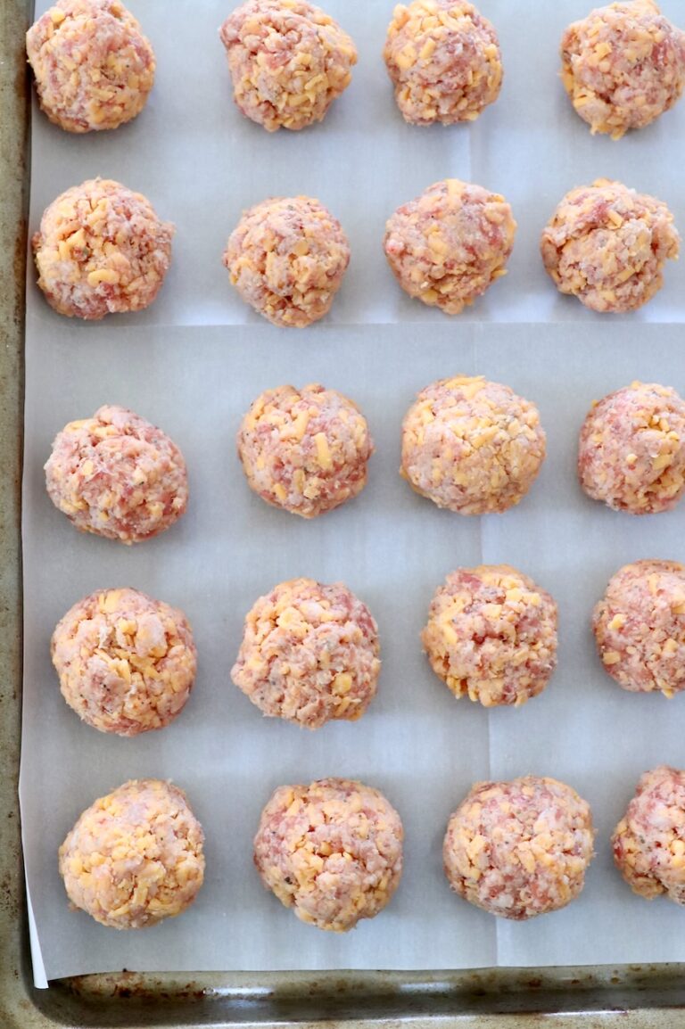 Bisquick Sausage Balls (3 Ingredient Recipe)