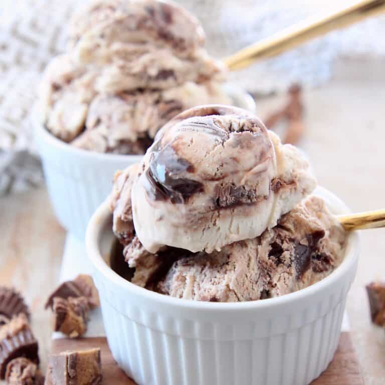 No Churn Moose Tracks Ice Cream Recipe - WhitneyBond.com