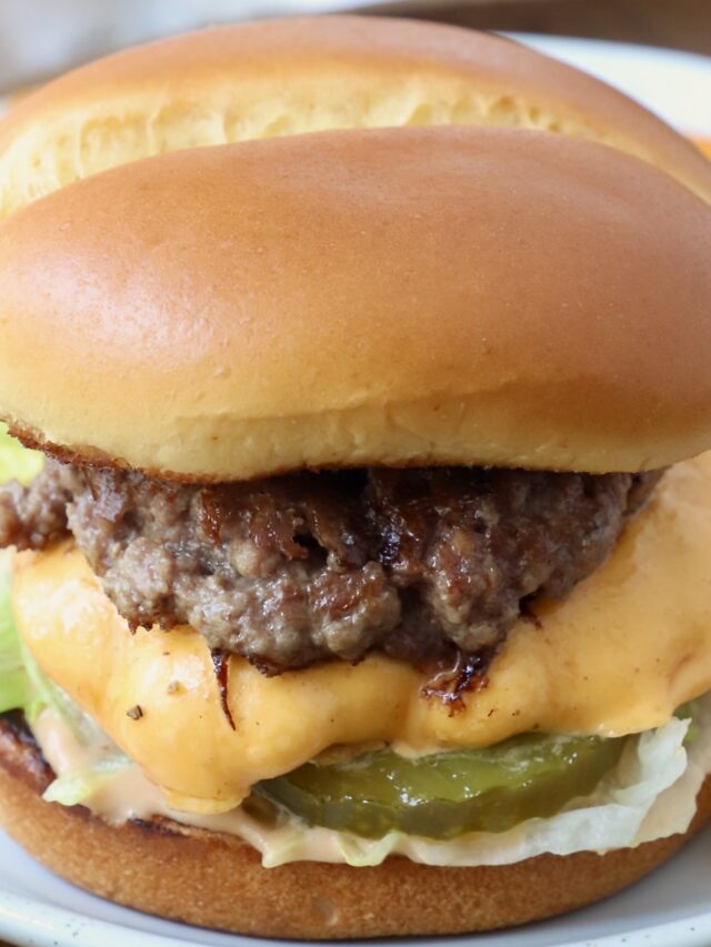 California Burger Recipe (Bacon Avocado Burger)