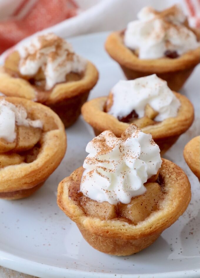 Mini Apple Pies (Easy Recipe!)