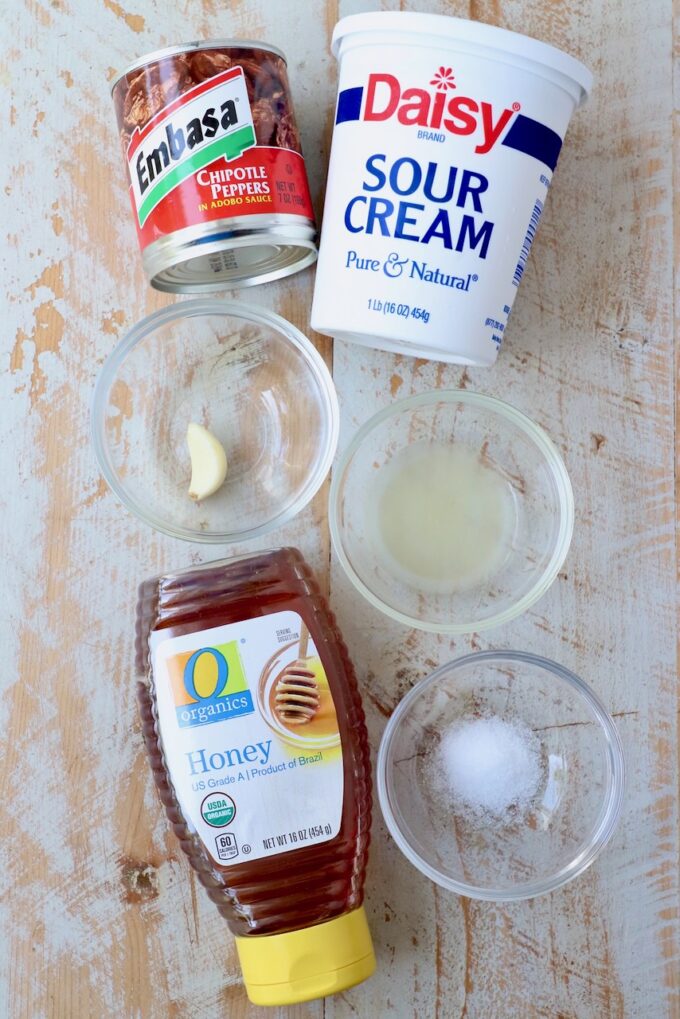 Chipotle Sauce (Easy 5 Minute Recipe)